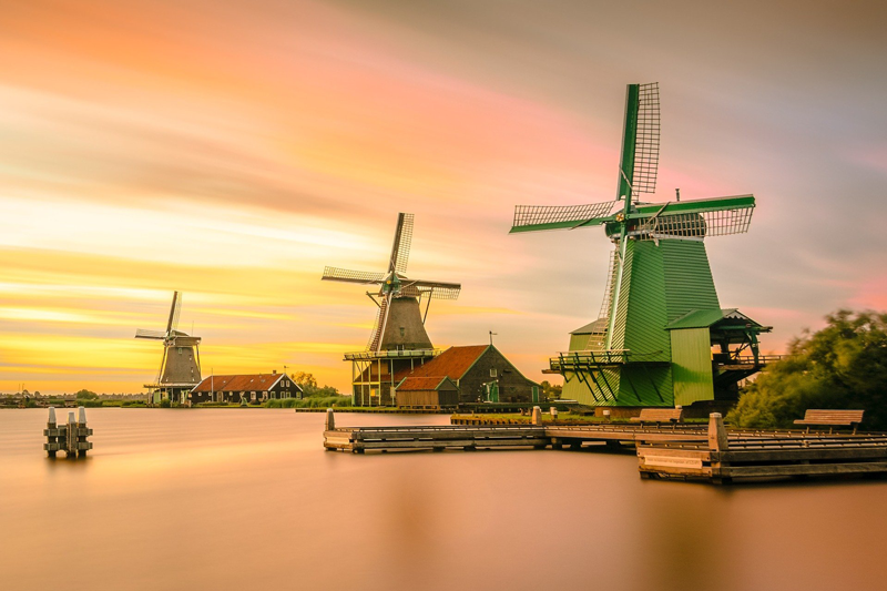 A Brief History of Speaking Dutch – The Dutch Shop